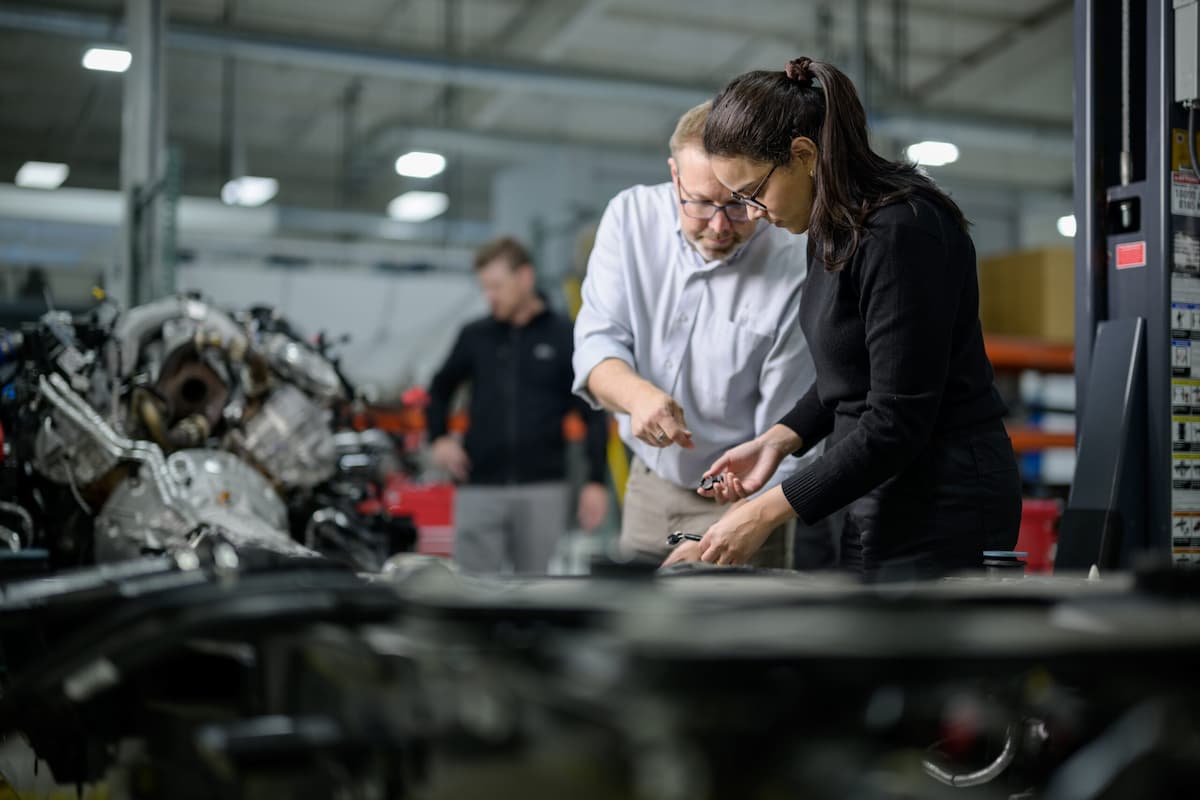 Custom Fastening Products & Components | ITW Automotive