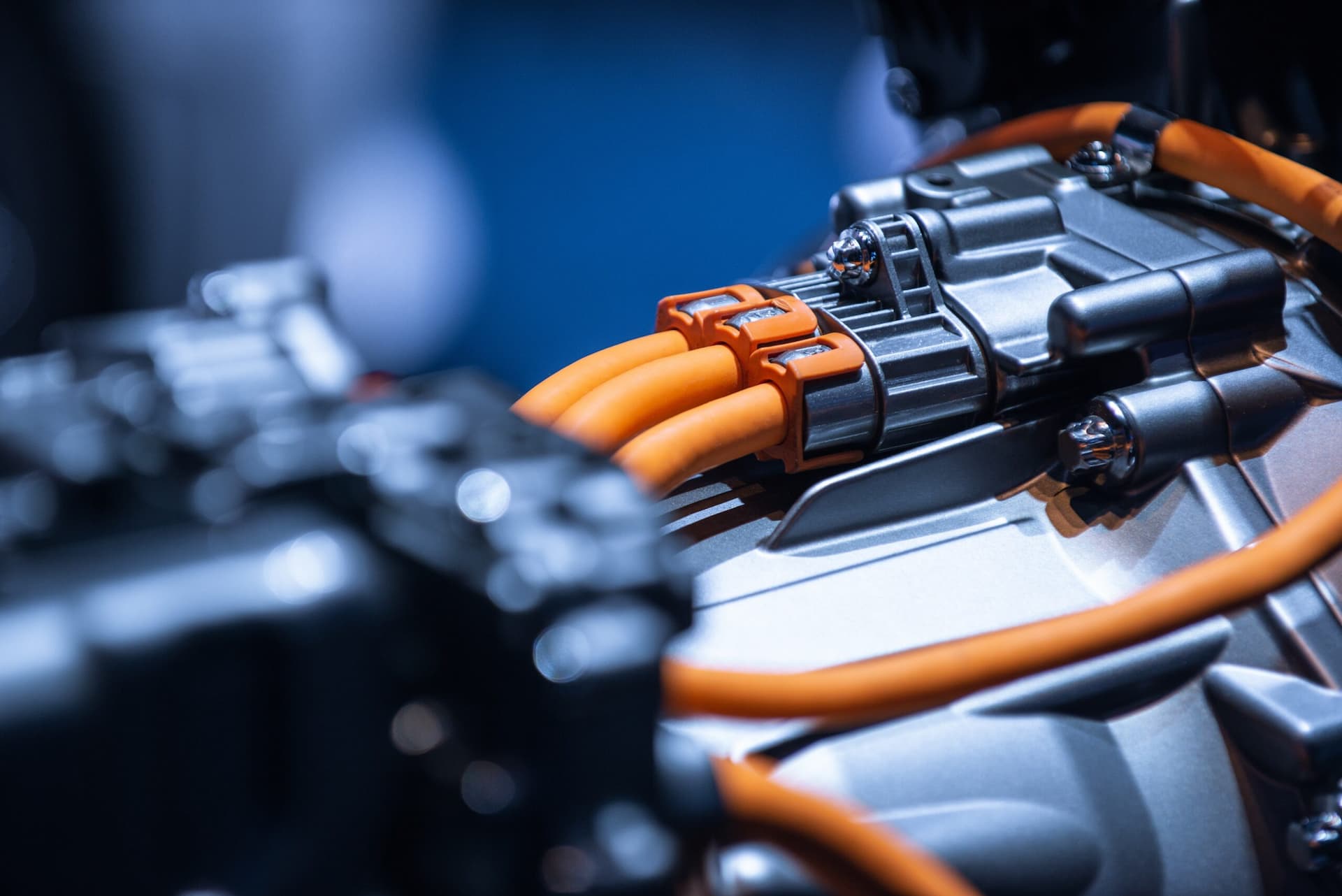 Engineered Fastening Solutions & Components | ITW Automotive